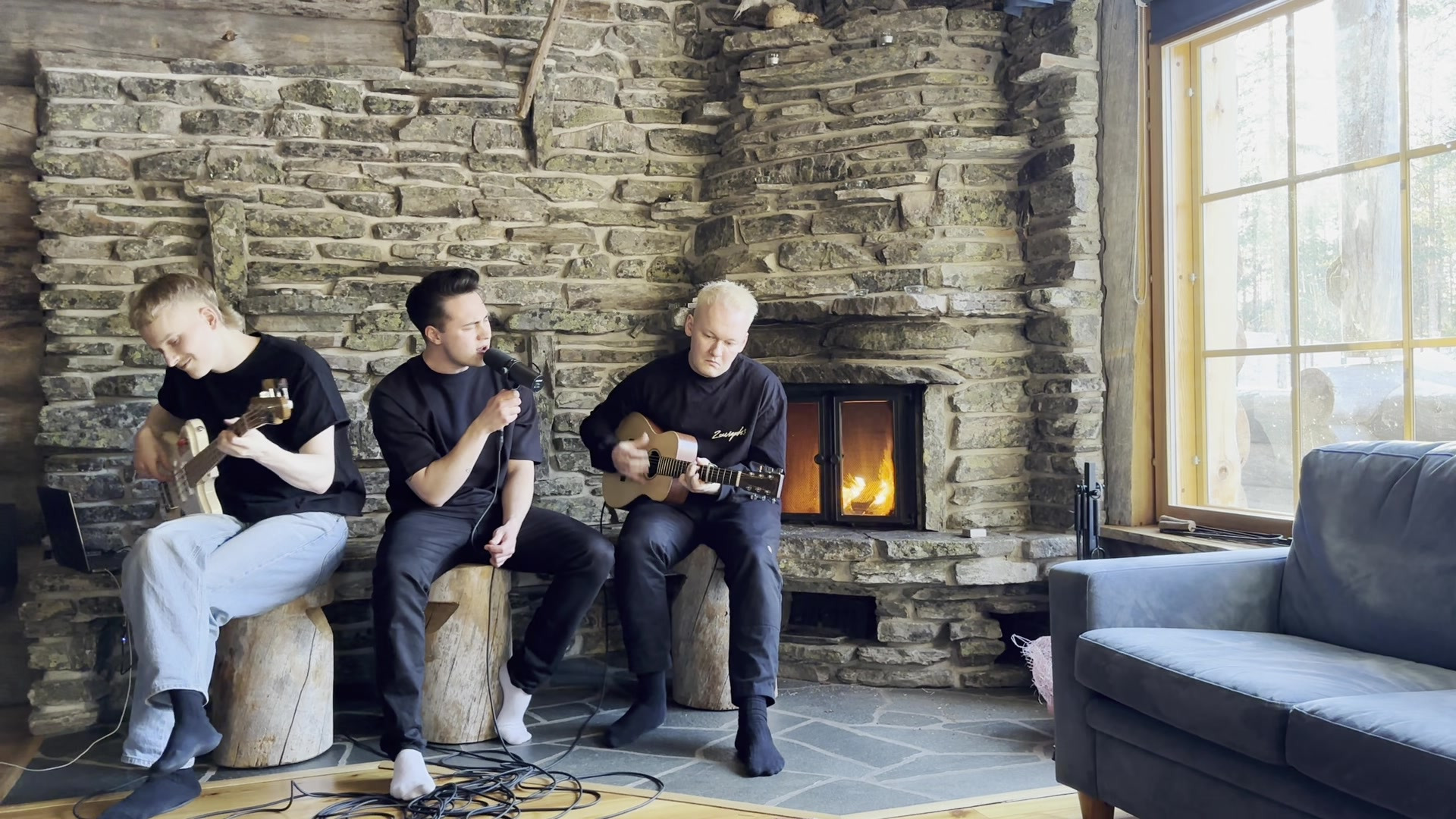 KUUMAA-extramateriaali: Akustista tunnelmointia uudelta Pisara meressä ...