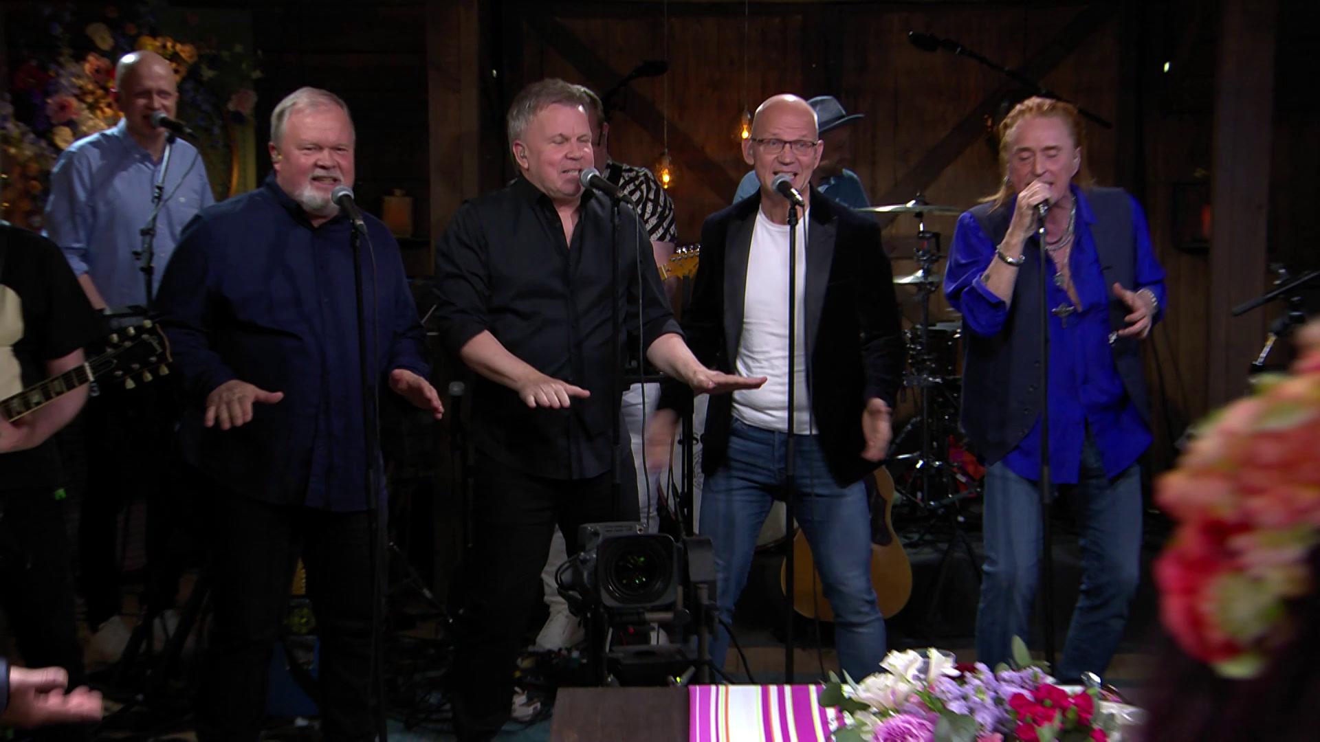 Tommi Läntinen ja Euroviisu-legenda Herreys esittävät klassikon Diggi ...