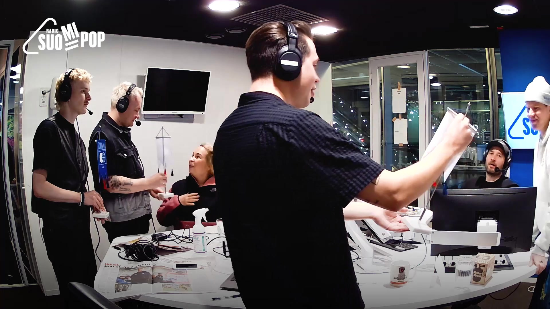 KUUMAA-extramateriaali: yhtye yllätti Aamulypsyn! | Ruutu